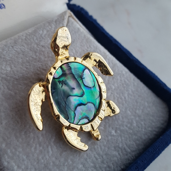 Anzac | Jewelry | Nib Vintage Sea Opal Paua Shell Brooch W Box | Poshmark
